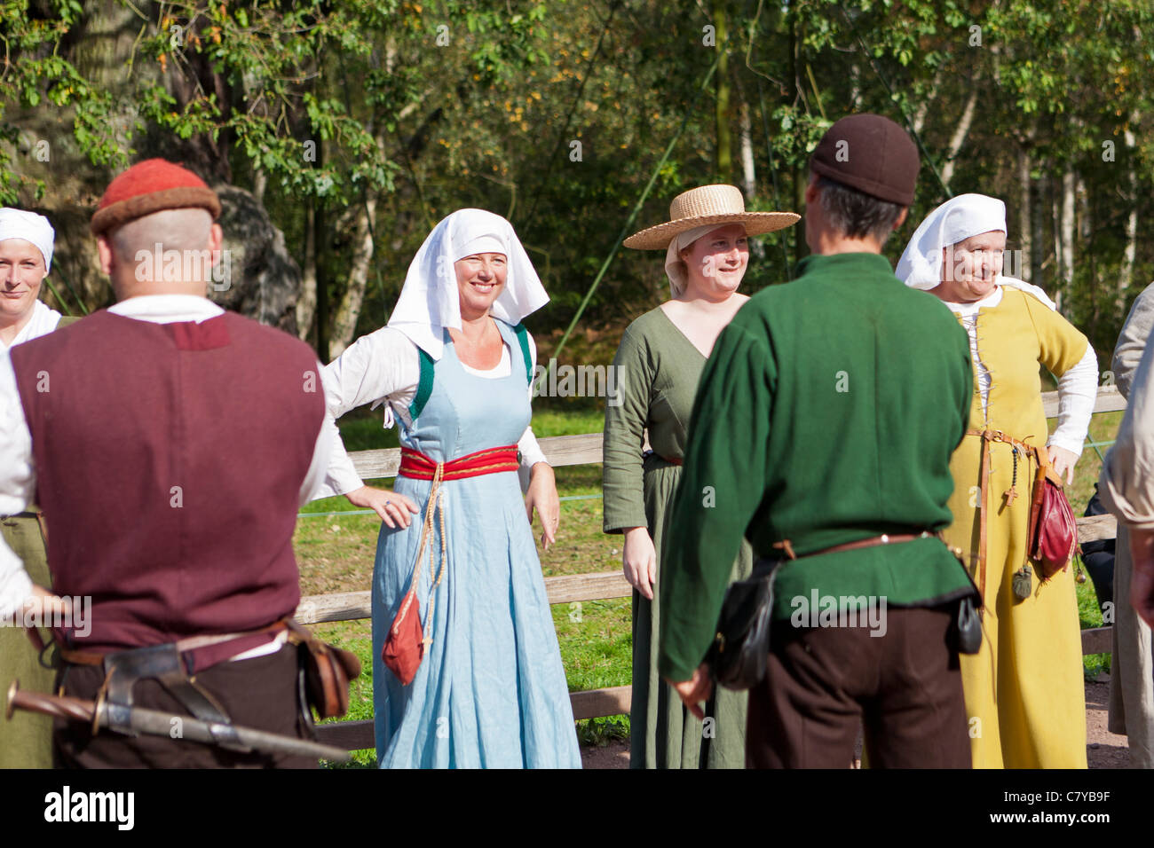 Medieval re enactment hi-res stock photography and images - Alamy