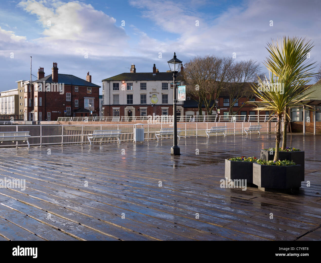 Hull waterfront hi-res stock photography and images - Alamy