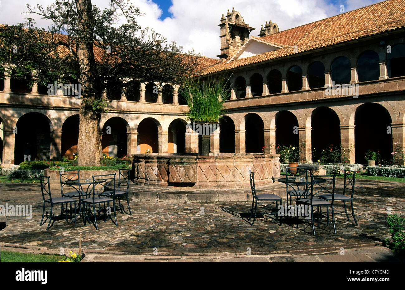 Hotel Monasterio Cusco High Resolution Stock Photography and Images - Alamy