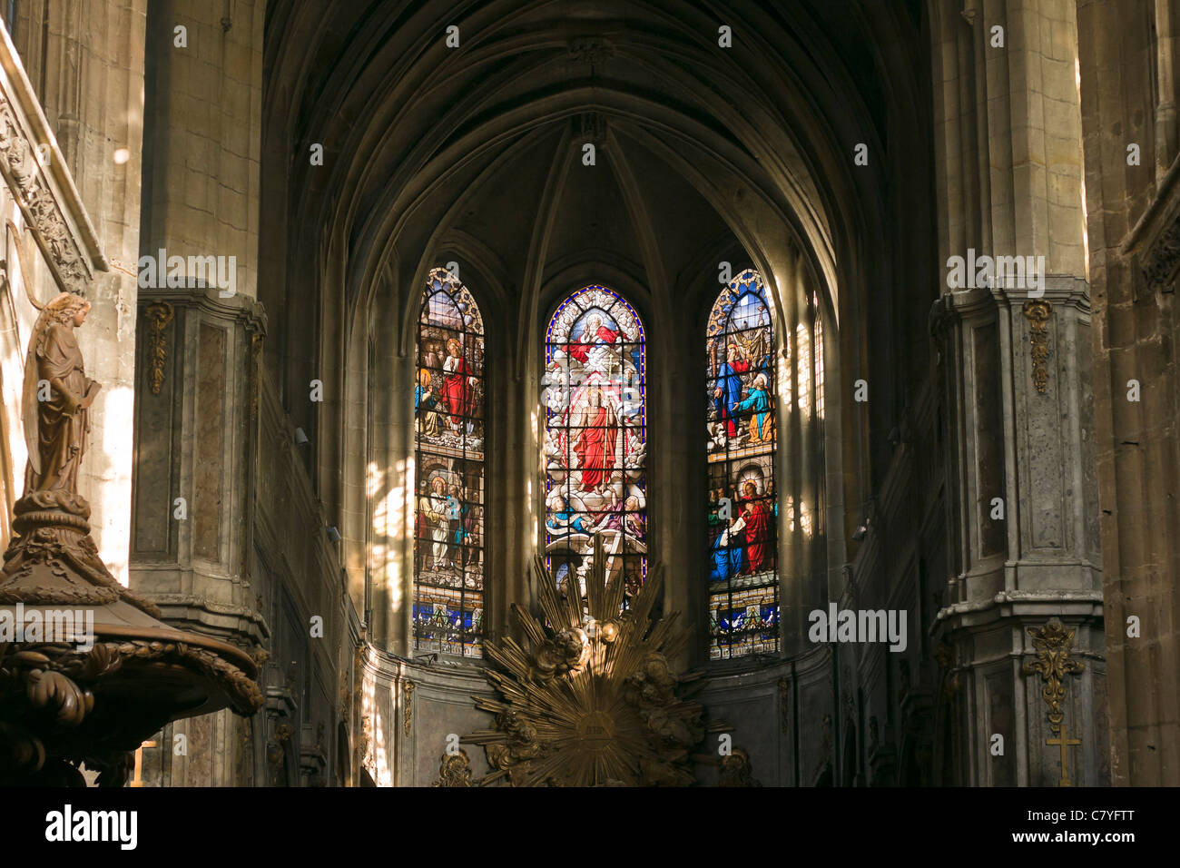 Saint-Merri church interior - Paris, France Stock Photo - Alamy