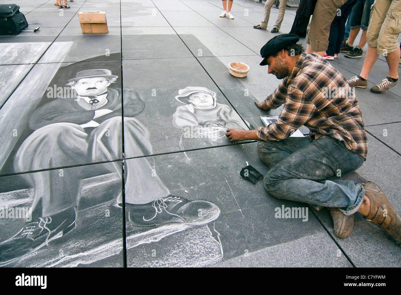 Charlie chaplin drawing hi-res stock photography and images - Alamy