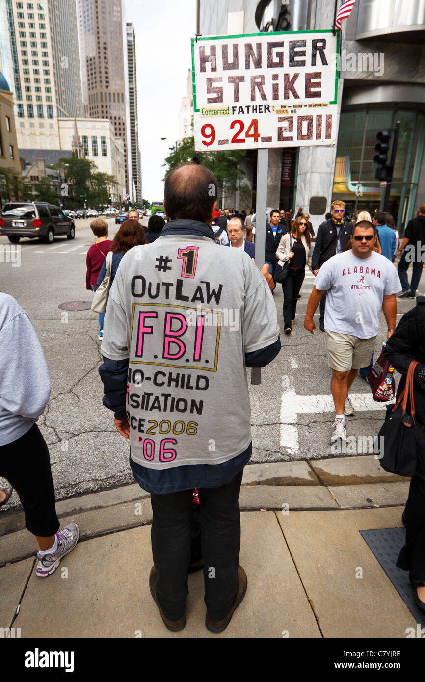 Man on North Michigan avenue on a hunger strike - Chicago, IL Stock ...