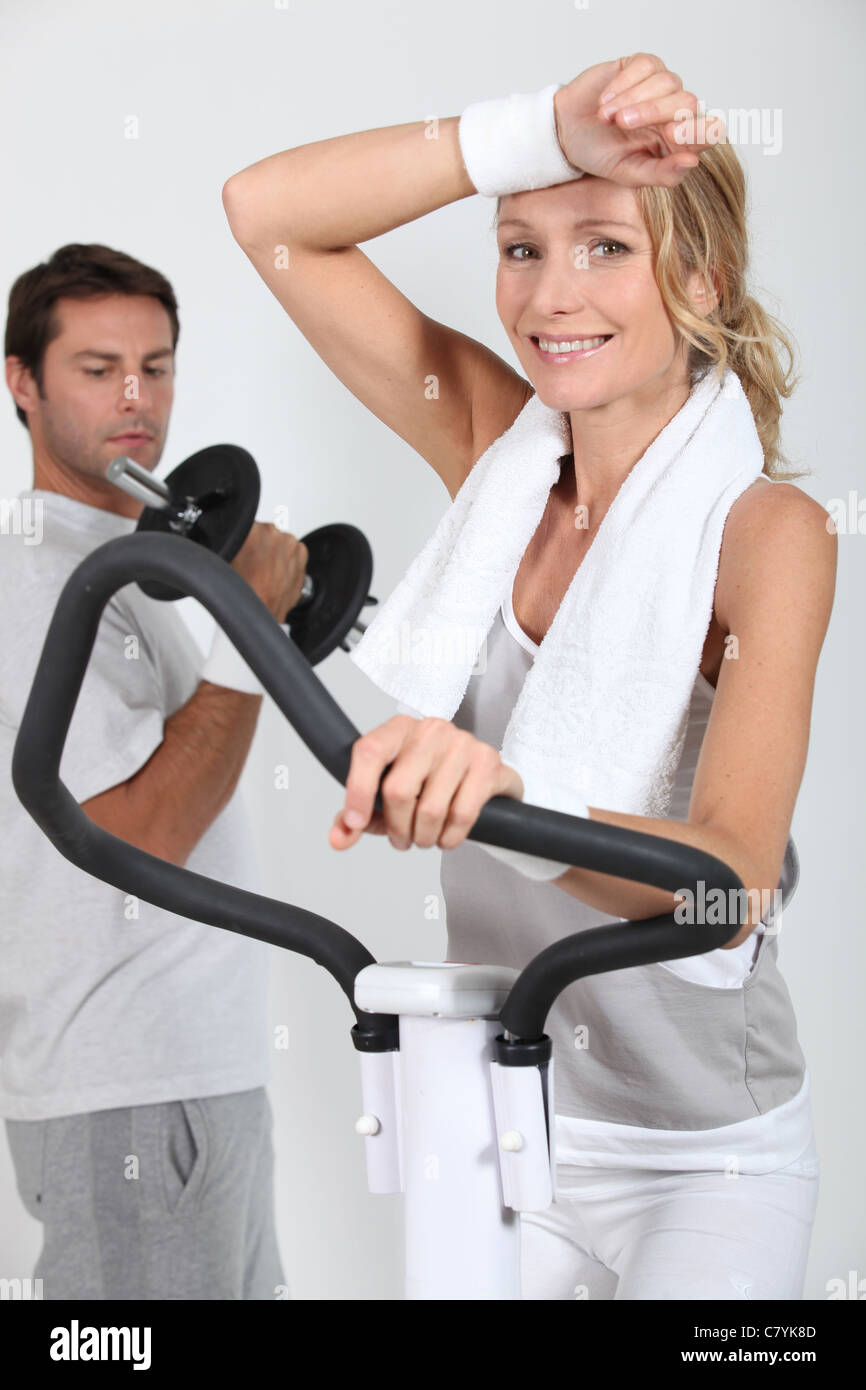 Couple working out Stock Photo - Alamy