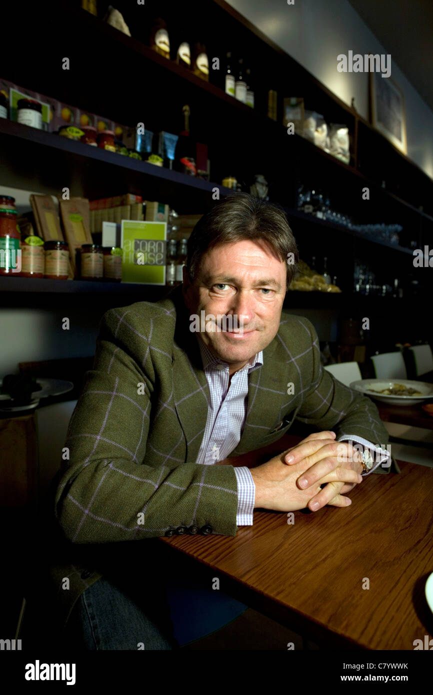 Alan titchmarsh hi-res stock photography and images - Alamy