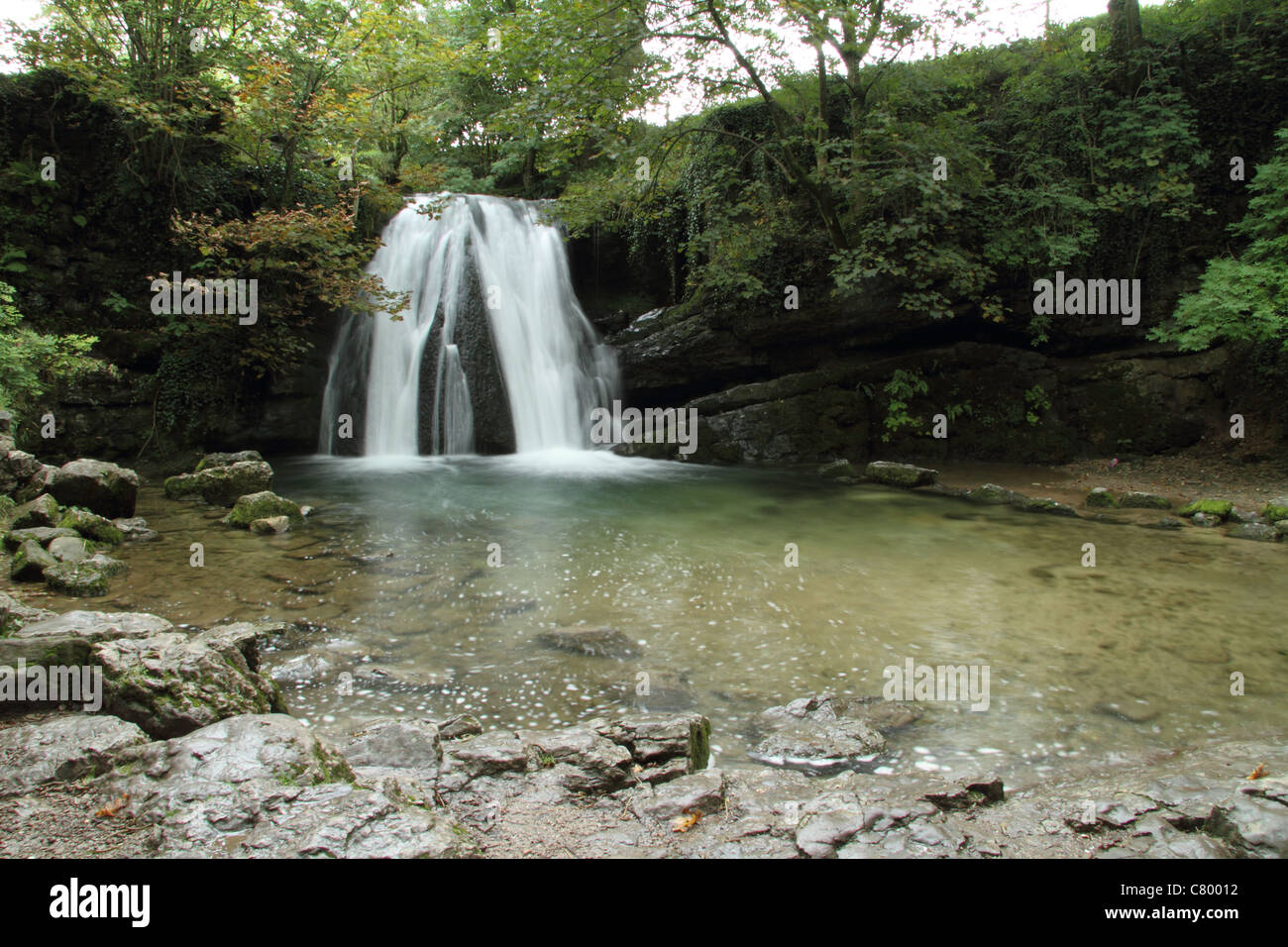 waterfall Janet's foss waterfall Yorkshire dales malham Stock Photo - Alamy