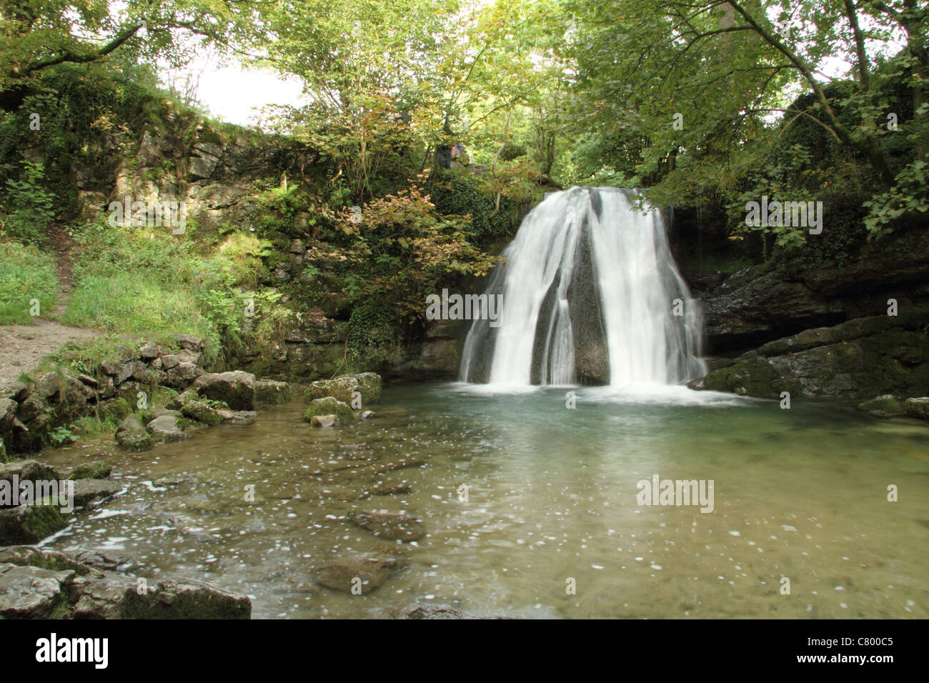 waterfall Janet's foss waterfall Yorkshire dales malham Stock Photo - Alamy