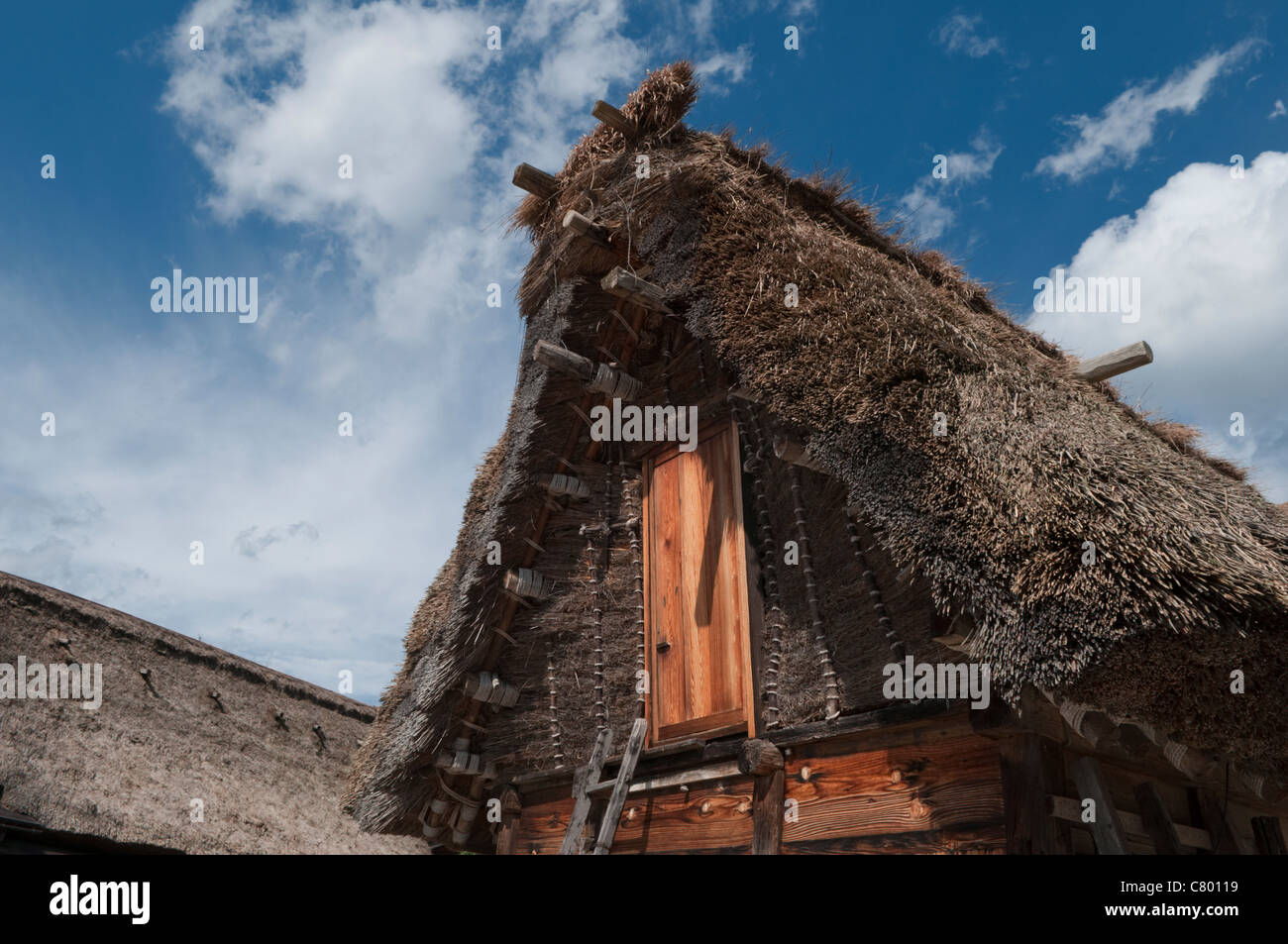Japan thatched roof house hi-res stock photography and images - Alamy