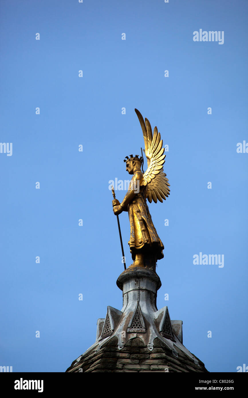 Winged figure hi-res stock photography and images - Alamy
