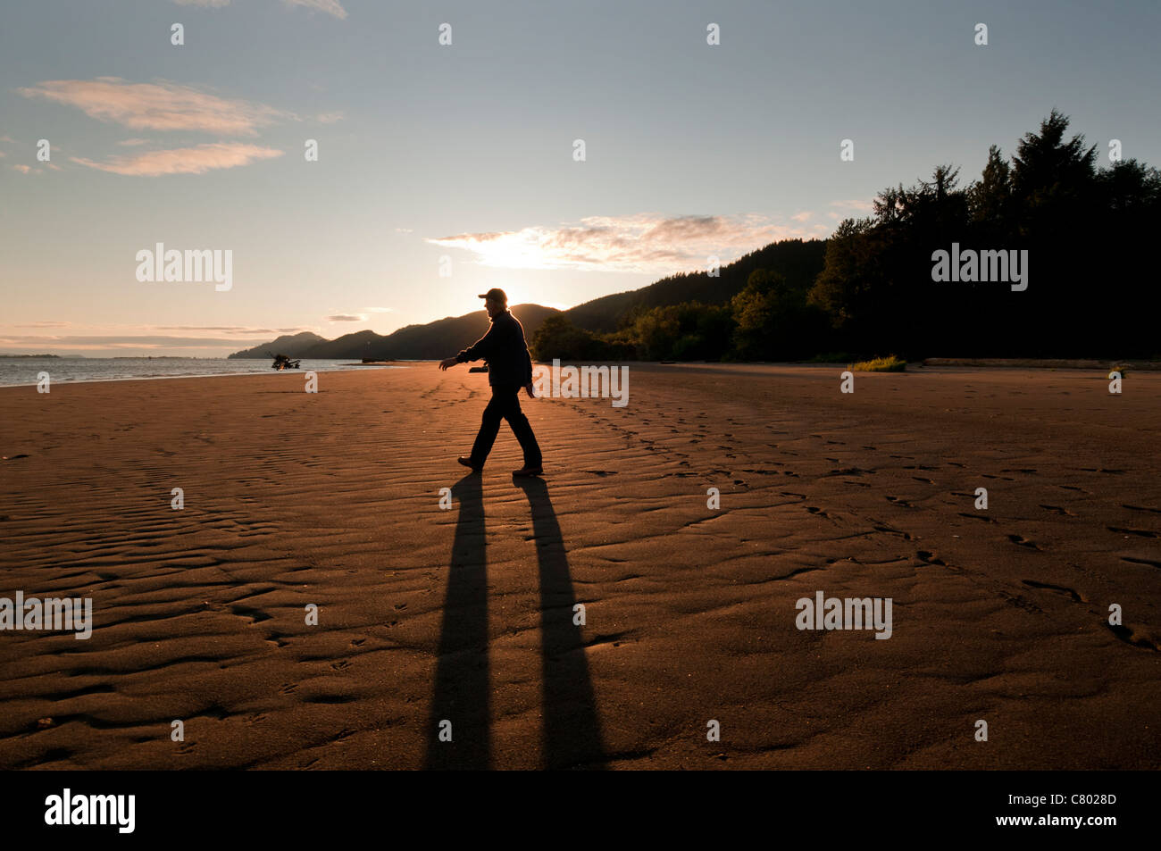 The Columbia River at Skamokawa, Washington, USA Stock Photo - Alamy