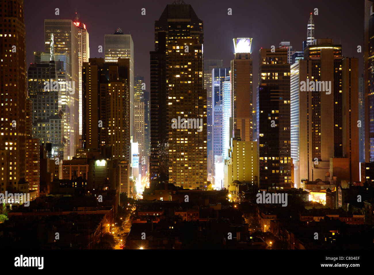 Facing new york city hi-res stock photography and images - Alamy