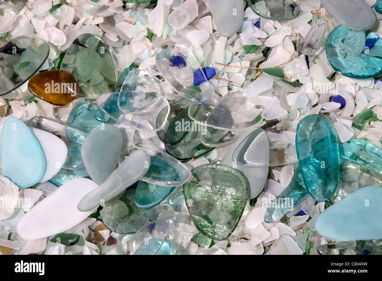 Different colored shapes hi-res stock photography and images - Alamy