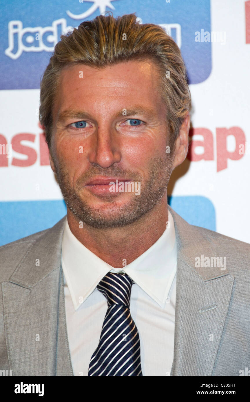 ROBBIE SAVAGE (STRICTLY COME DANCING) INSIDE SOAP AWARDS 2011 THE ...