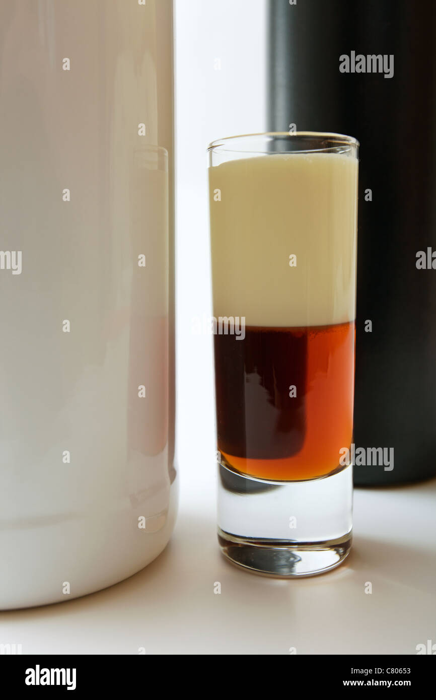 Sweet alcohol liqueur cocktail hi-res stock photography and images - Alamy