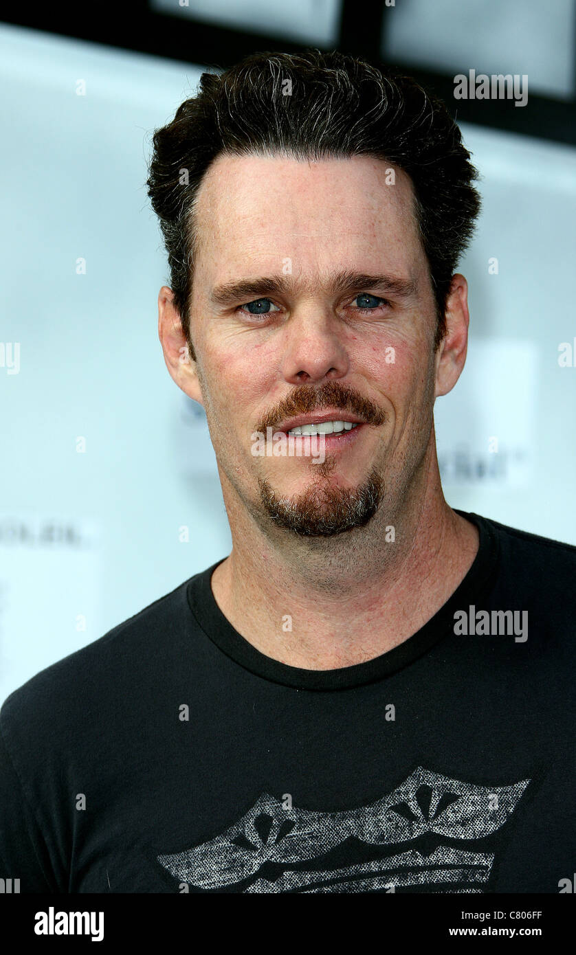 KEVIN DILLON CIRQUE DU SOLEIL IRIS. WORLD PREMIERE HOLLYWOOD LOS ...