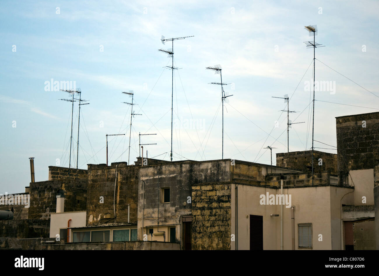 Tv reception hi-res stock photography and images - Alamy