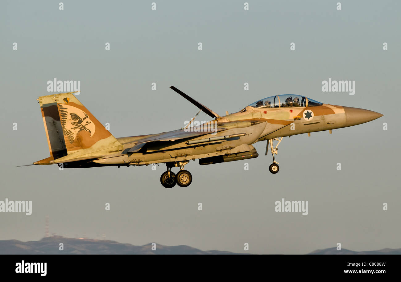 F 15 raam hi-res stock photography and images - Alamy