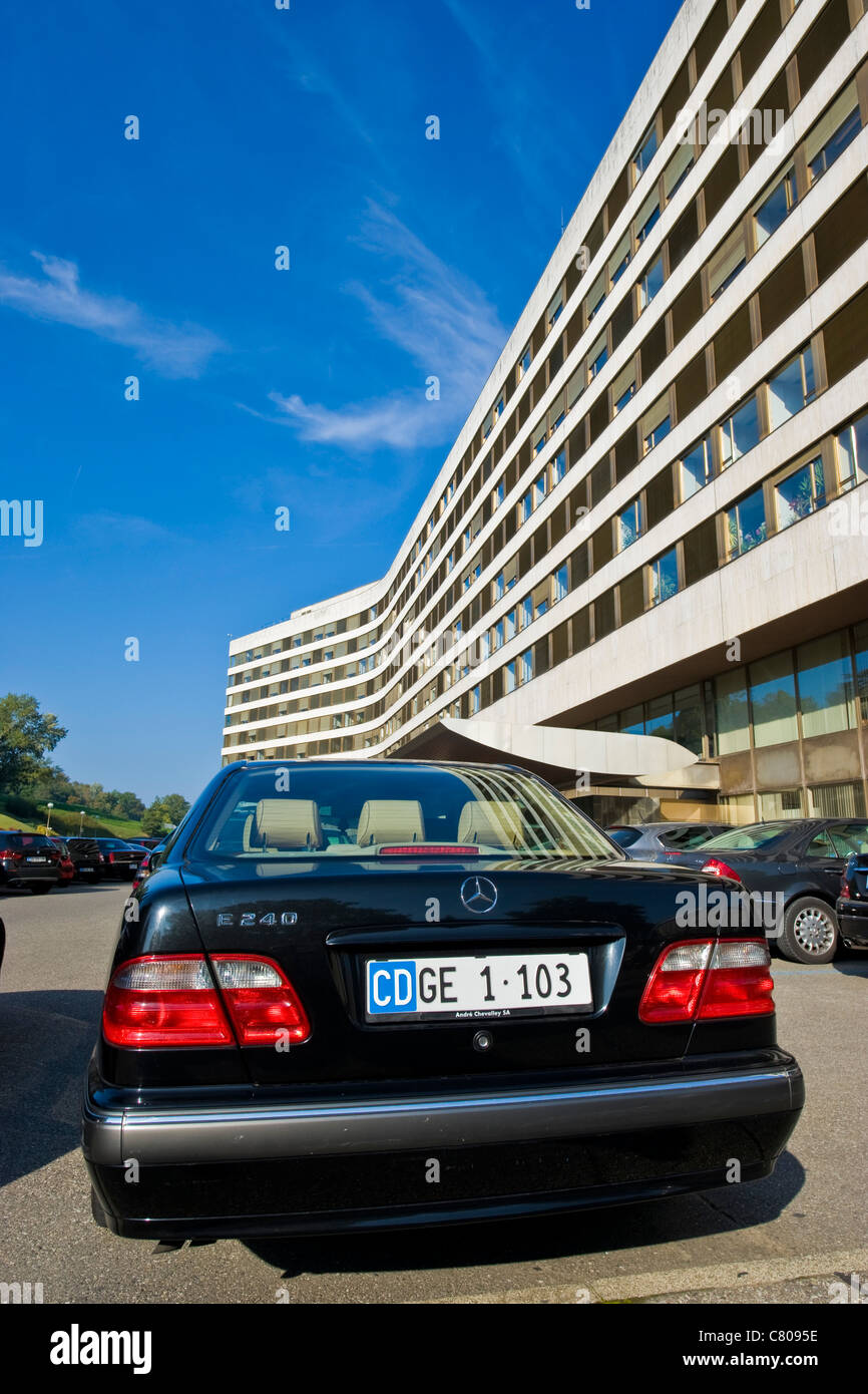 Diplomatic car hi-res stock photography and images - Alamy