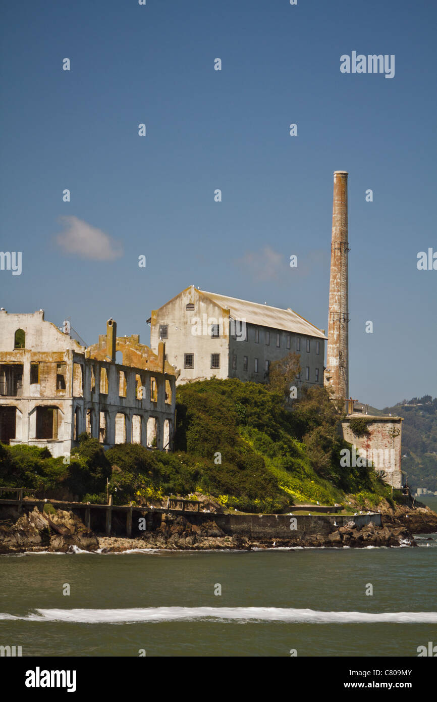 officers quarters and warehouse alcatraz Stock Photo - Alamy