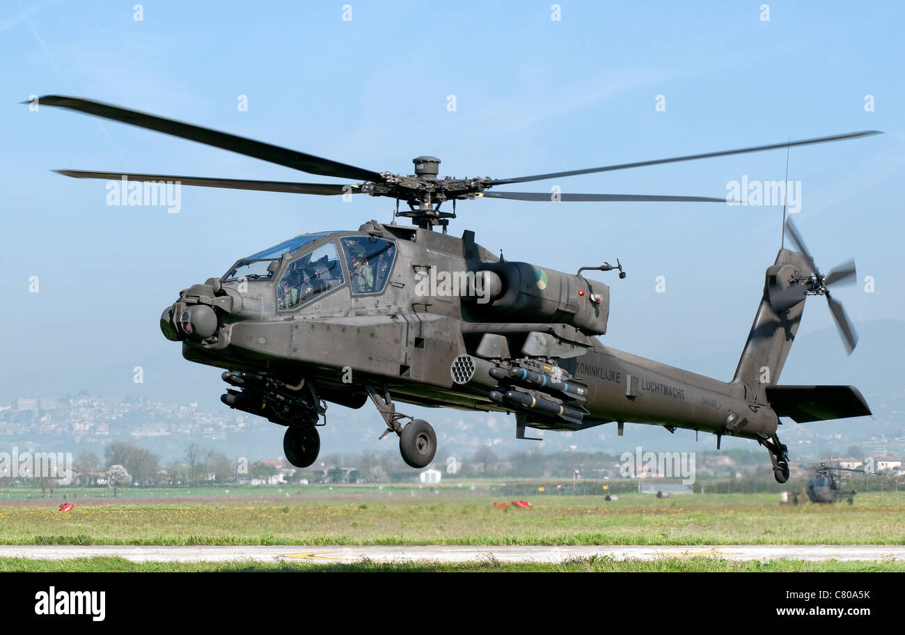 An ah 64 apache armament hi-res stock photography and images - Alamy