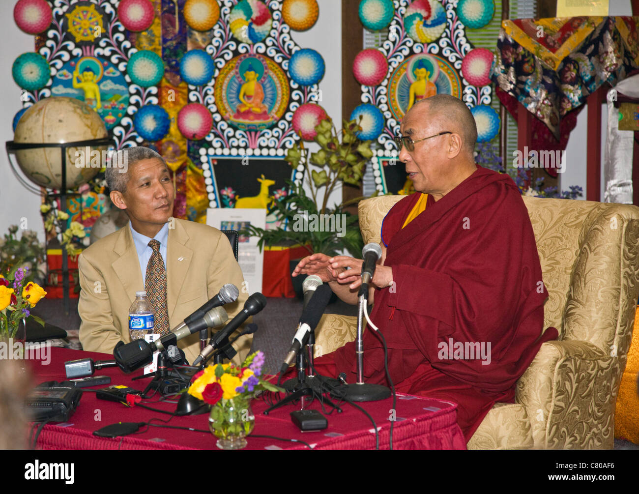 The lama of tibet hi-res stock photography and images - Alamy