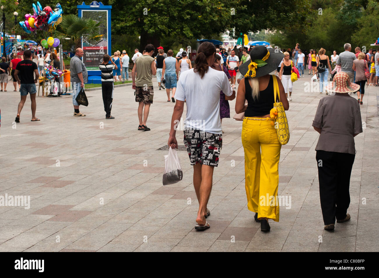 Walk along the promenade hi-res stock photography and images - Alamy