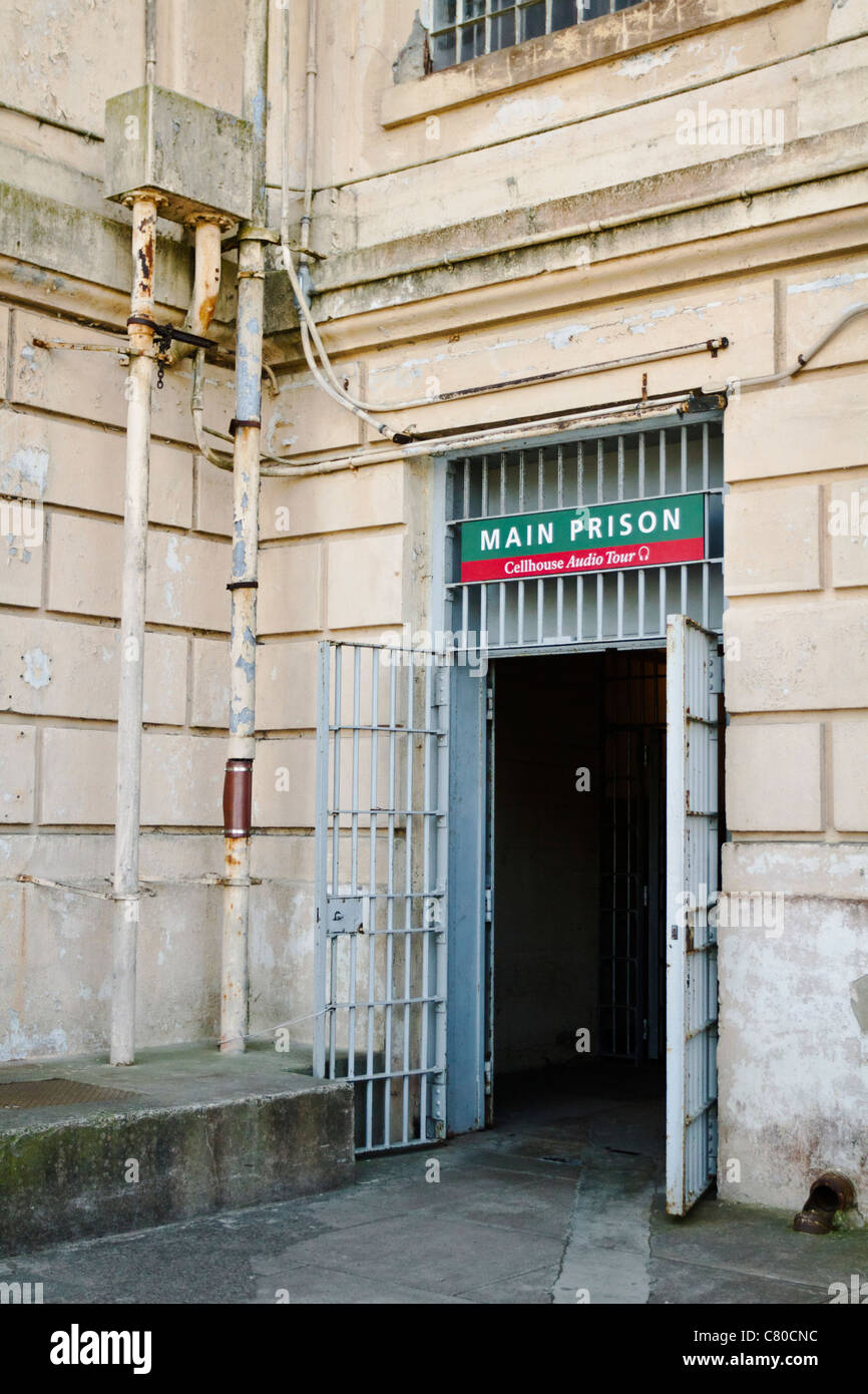 Prison entrance hi-res stock photography and images - Alamy