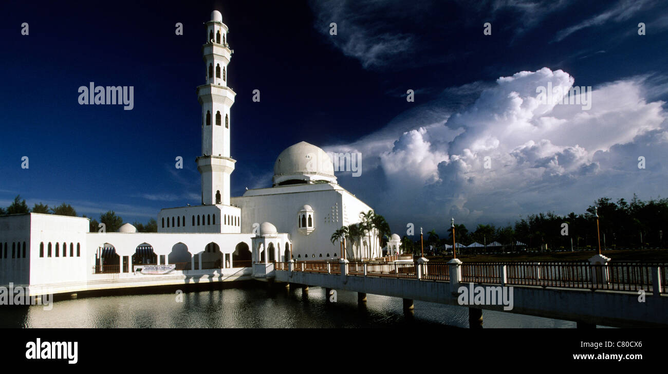 Kuala Terengganu, floating mosque, Malaysia Stock Photo - Alamy