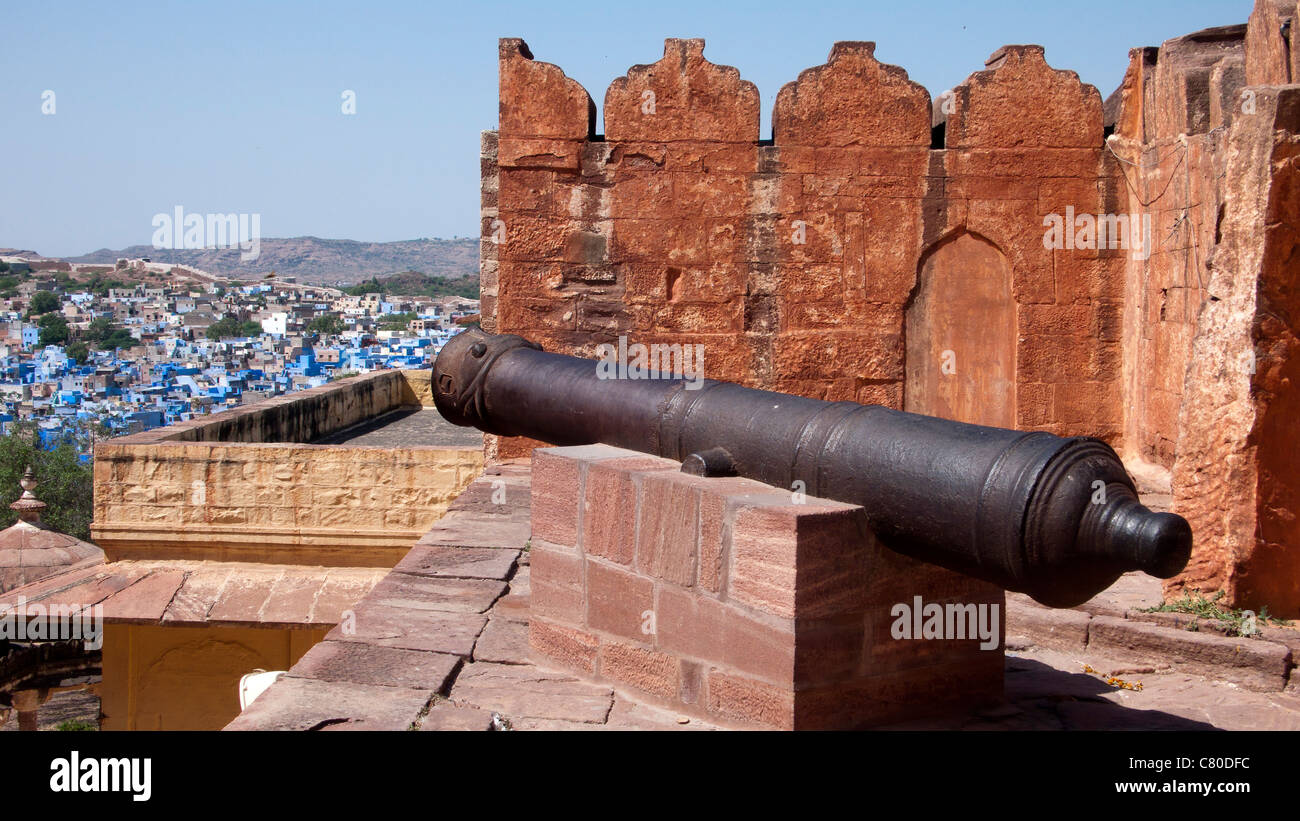 Canon and mehrangarh fort hi-res stock photography and images - Alamy