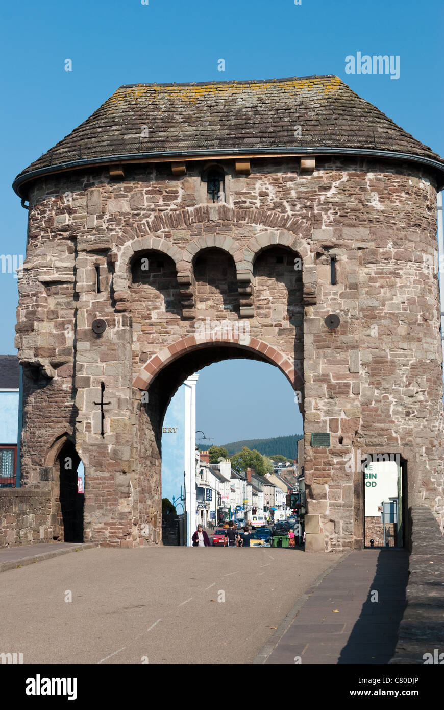 Medieval toll gate hi-res stock photography and images - Alamy