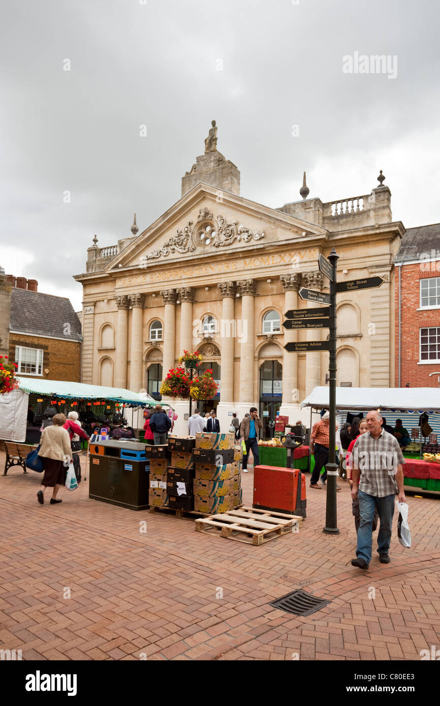 Banbury market hi-res stock photography and images - Alamy
