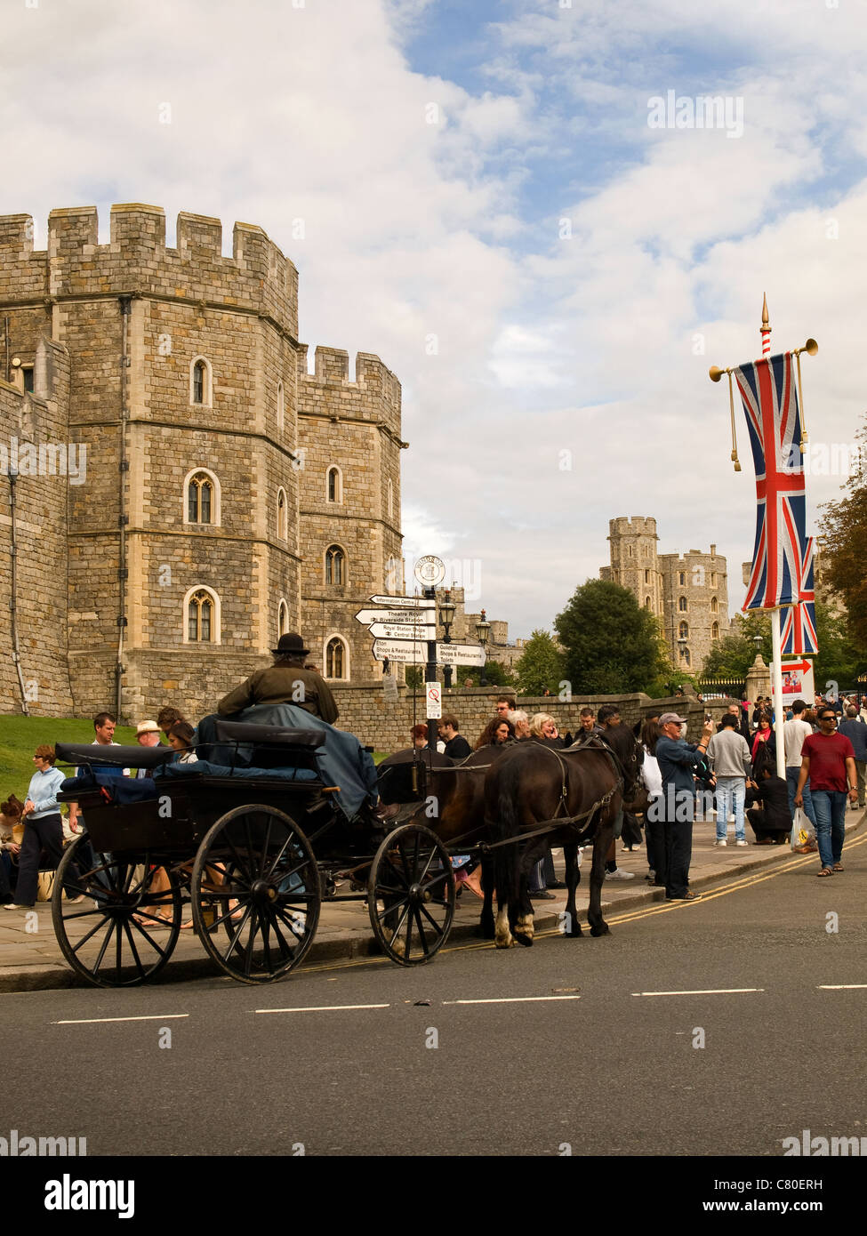 Horse and carriage outside Windsor Castle Berkshire England UK Stock ...