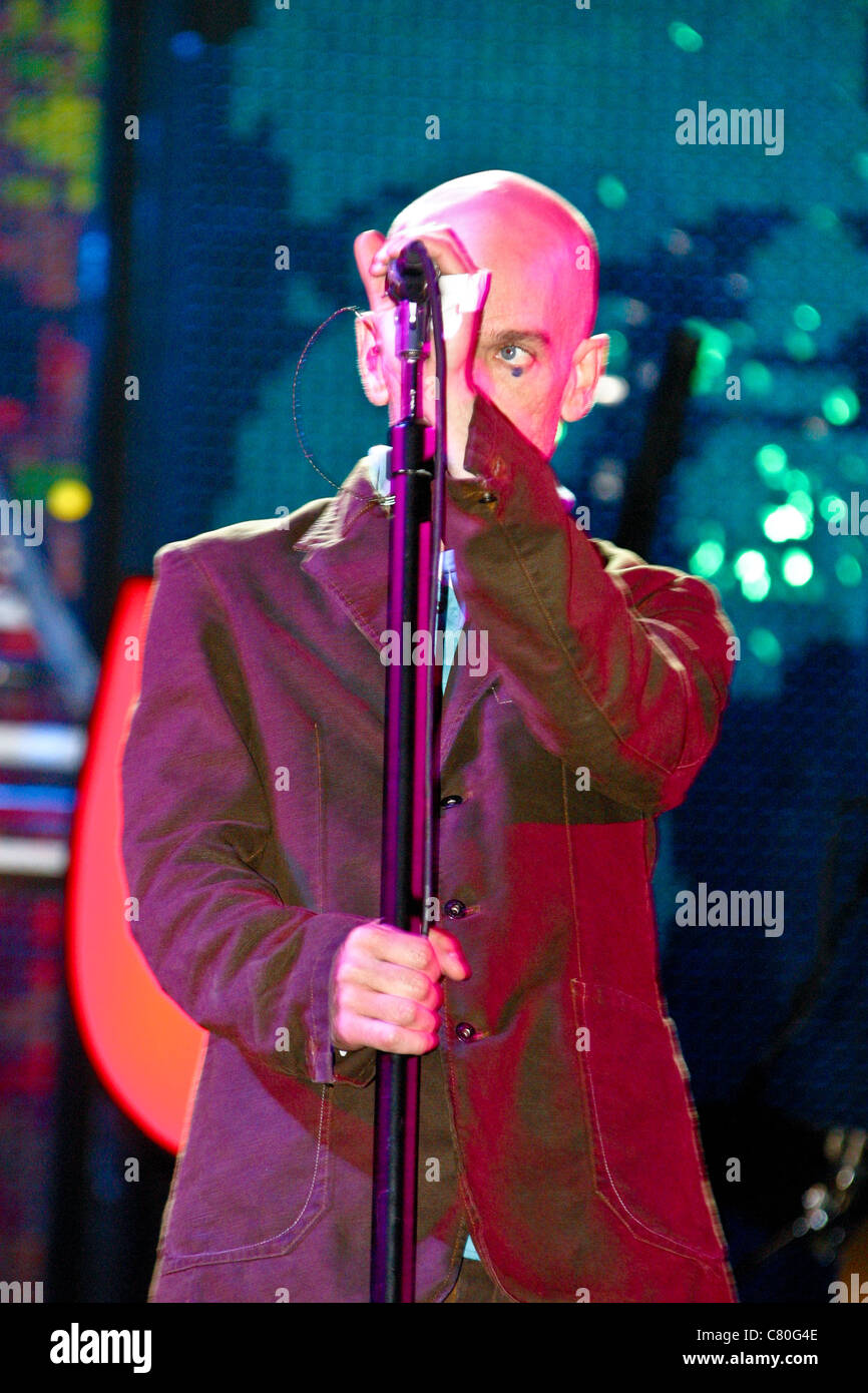 REM performing on the Pyramid stage at the Glastonbury Festival 2003 ...