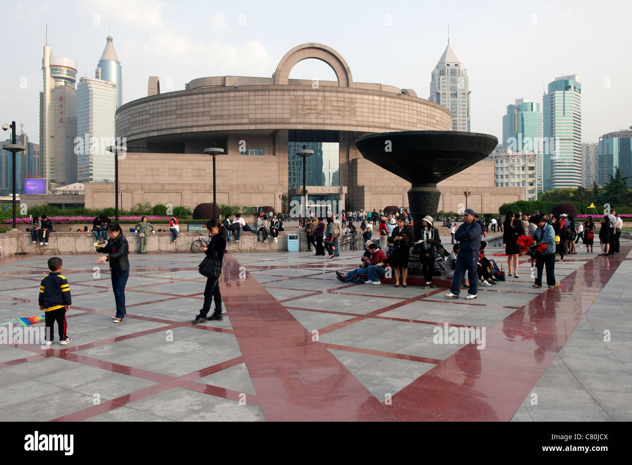 China shanghai peoples square hi-res stock photography and images - Alamy