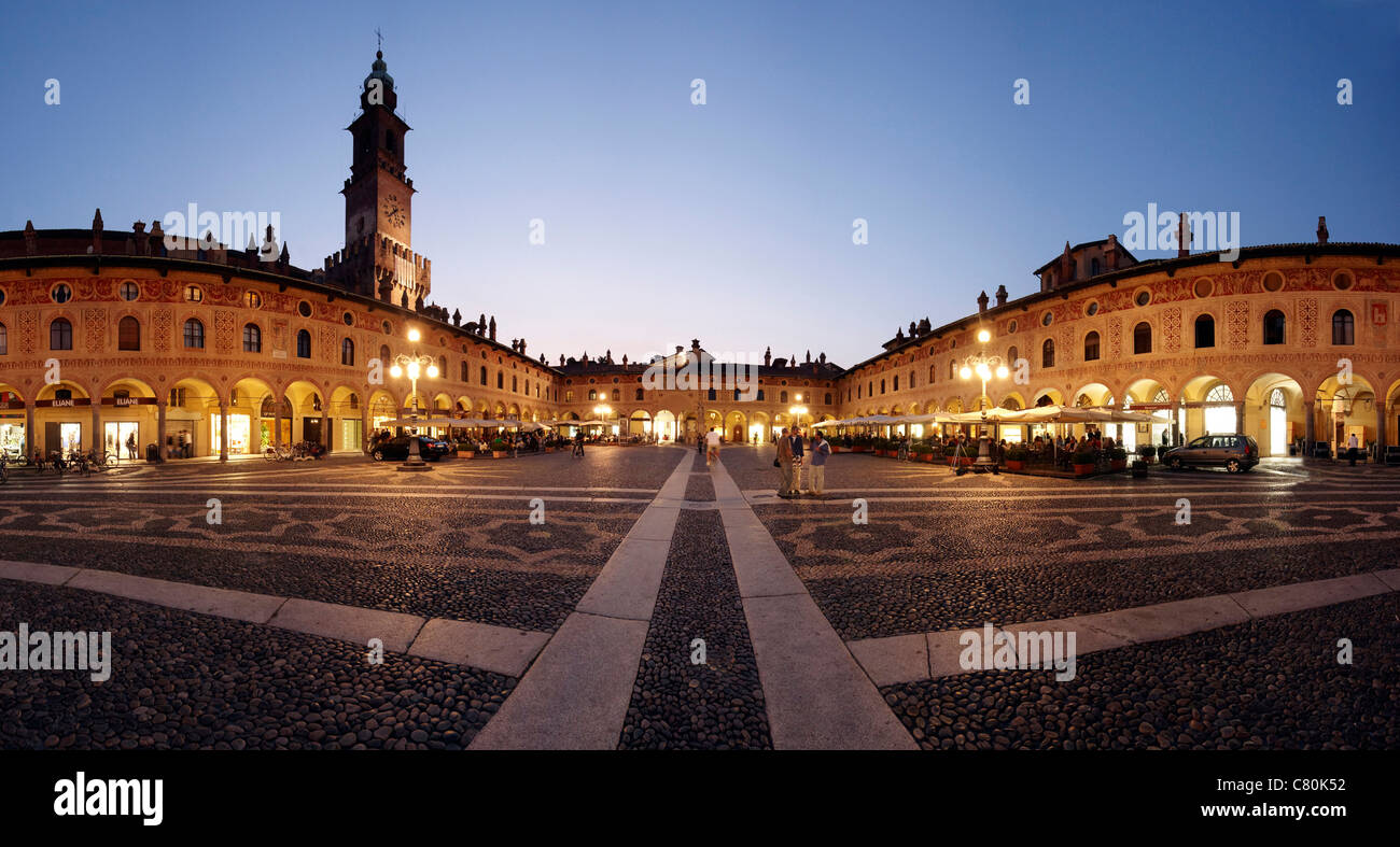 Vigevano square ducale hi-res stock photography and images - Alamy