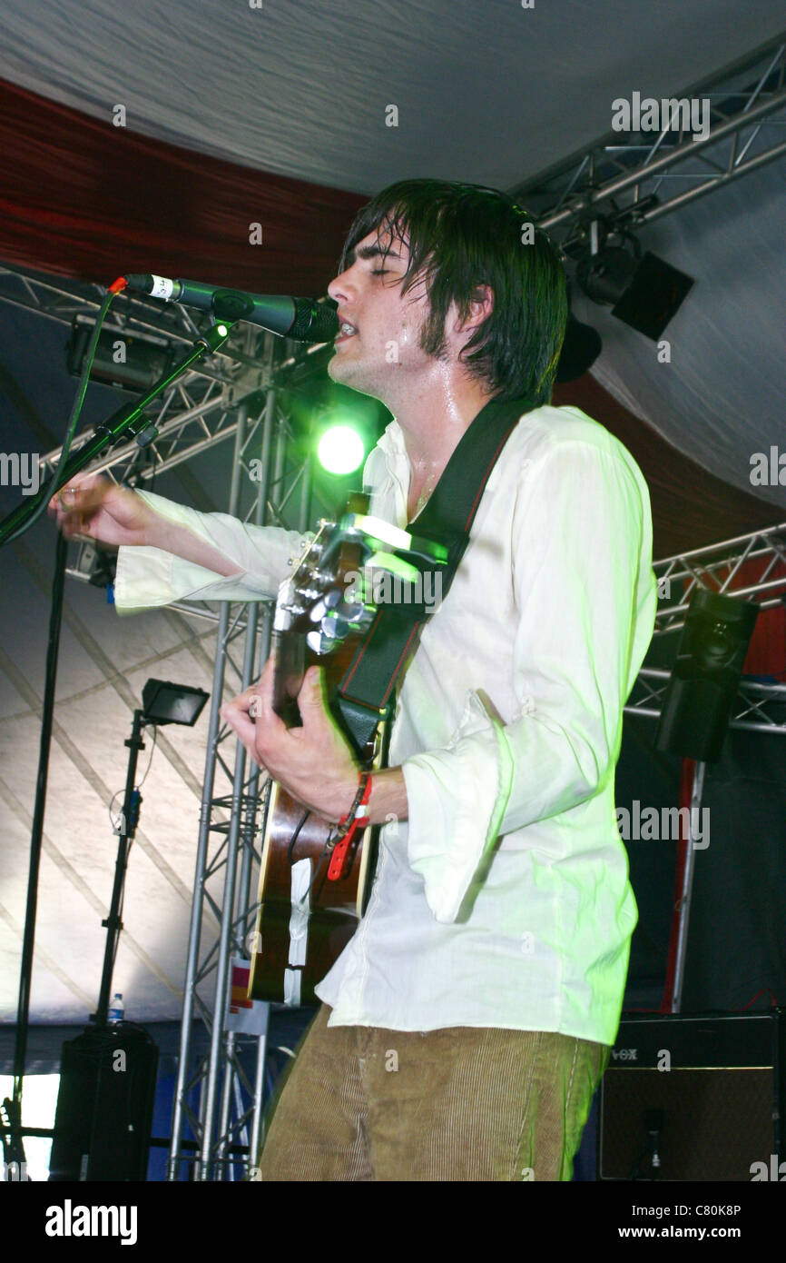 The Basement performing at the Glastonbury Festival 2003 Stock Photo ...
