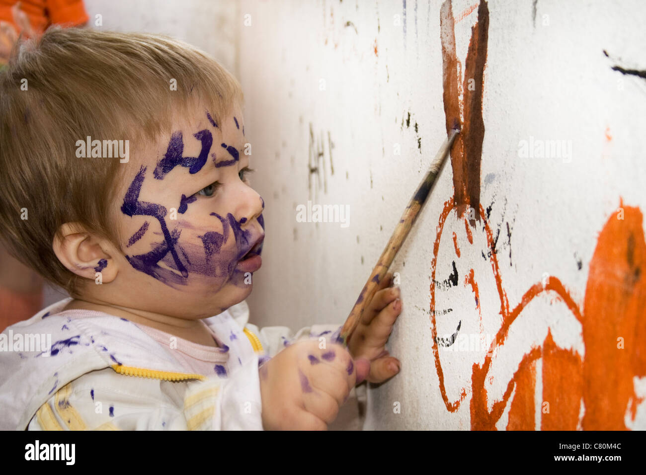 Messy paint hi-res stock photography and images - Alamy