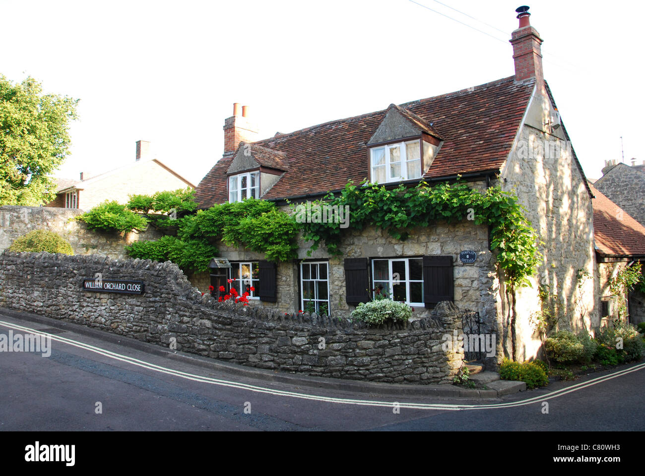 charming cottage in Headington Oxford United Kingdom Stock Photo - Alamy