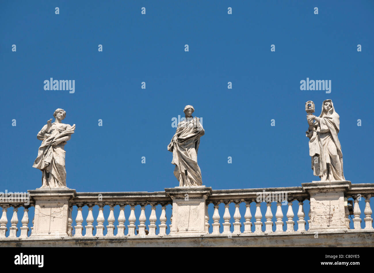 Statues sculptures hi-res stock photography and images - Alamy