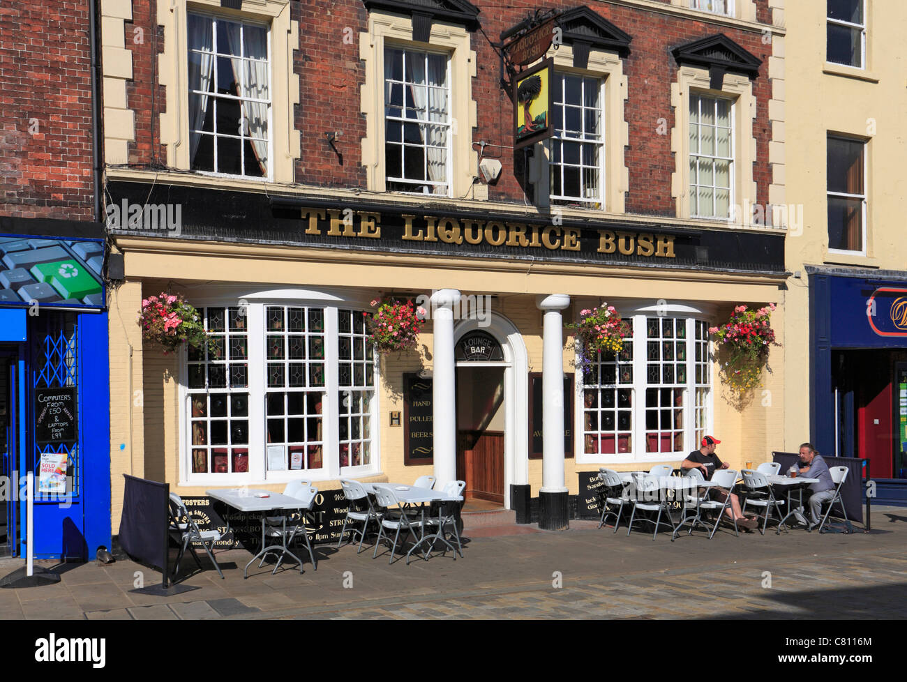 Pontefract market hi-res stock photography and images - Alamy