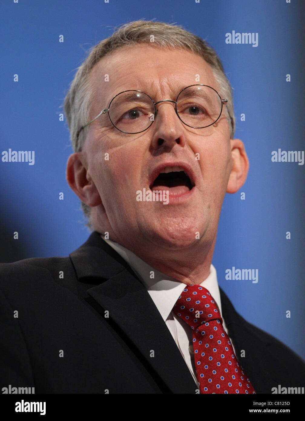Hilary benn to the labour conference hi-res stock photography and ...