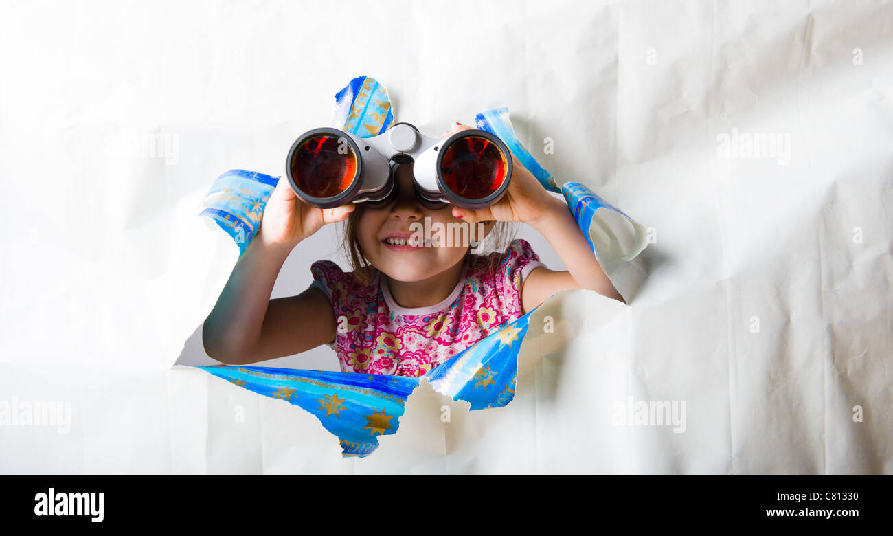 Child with binoculars Stock Photo - Alamy
