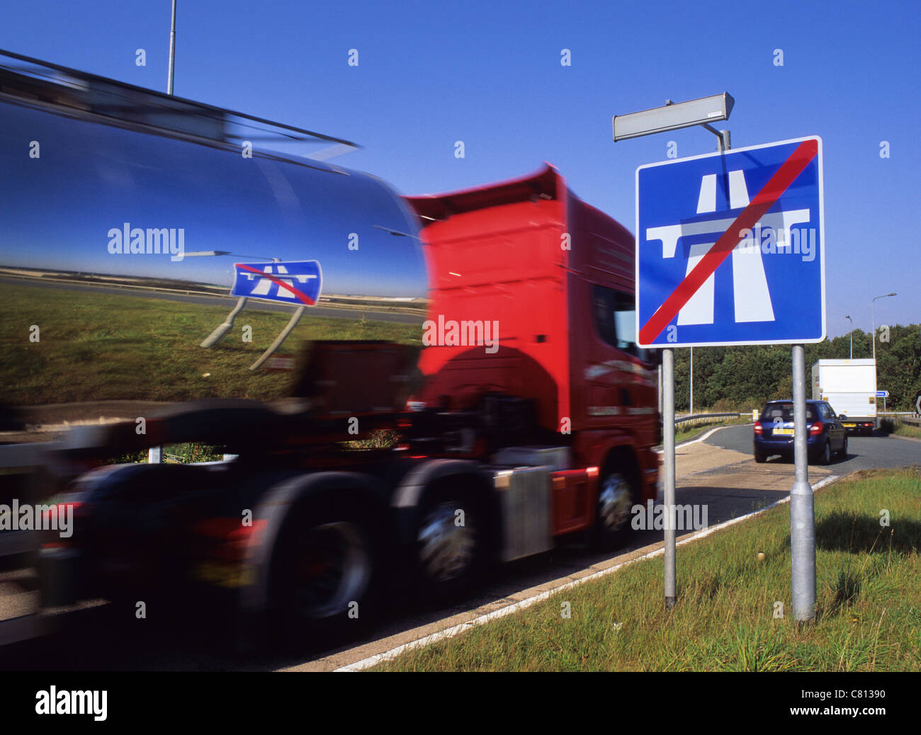 Motorway speed restriction m1 hi-res stock photography and images - Alamy