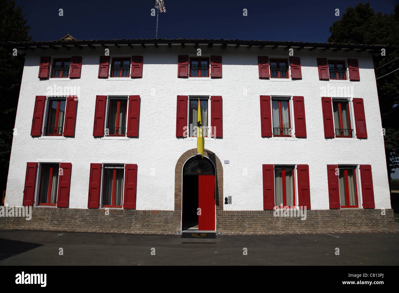 Enzo ferraris white house fiorano hi-res stock photography and images ...