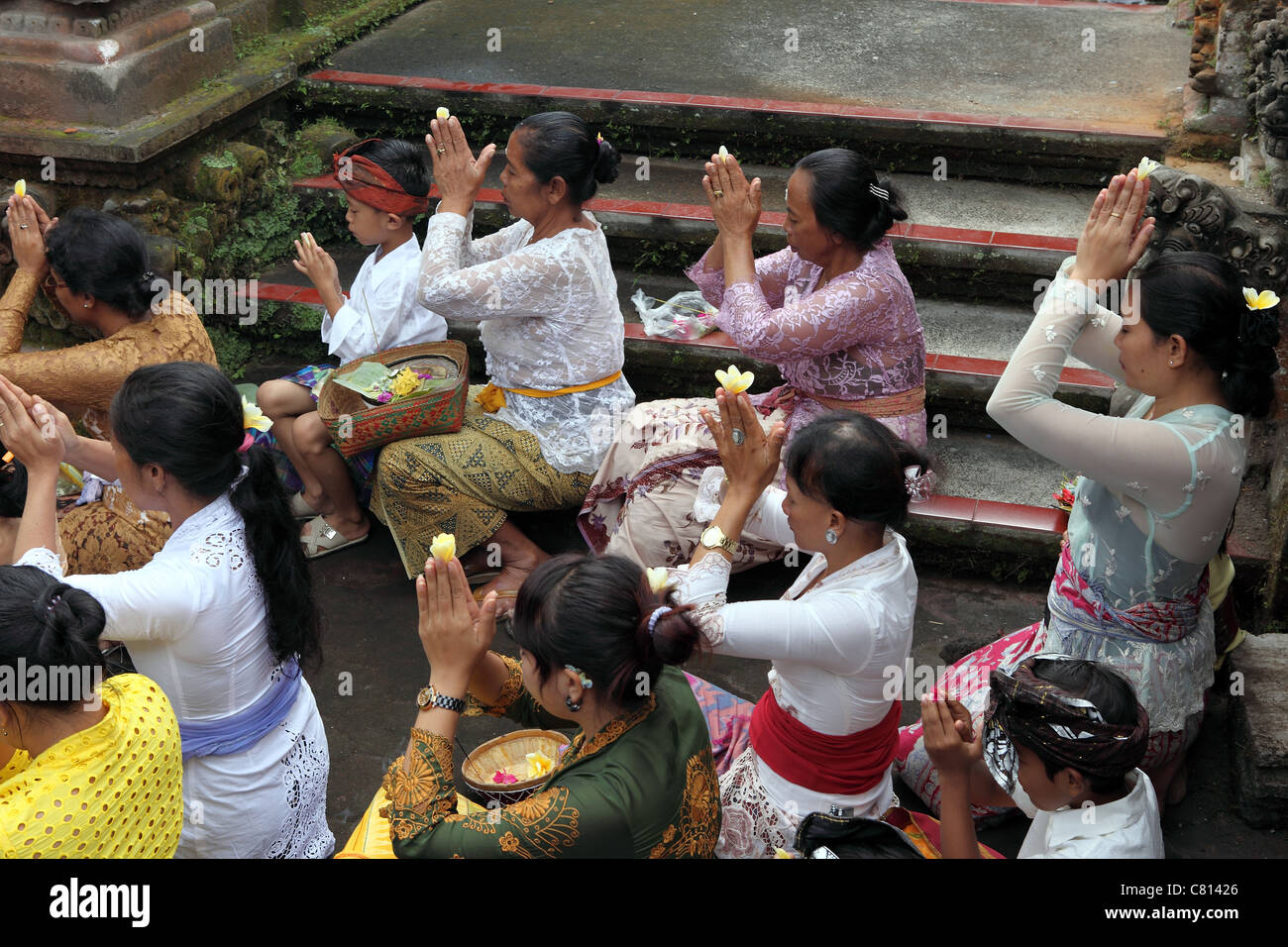 Hindu temple ceremony for Hari Raya Kuningan. Ubud, Bali, Indonesia ...