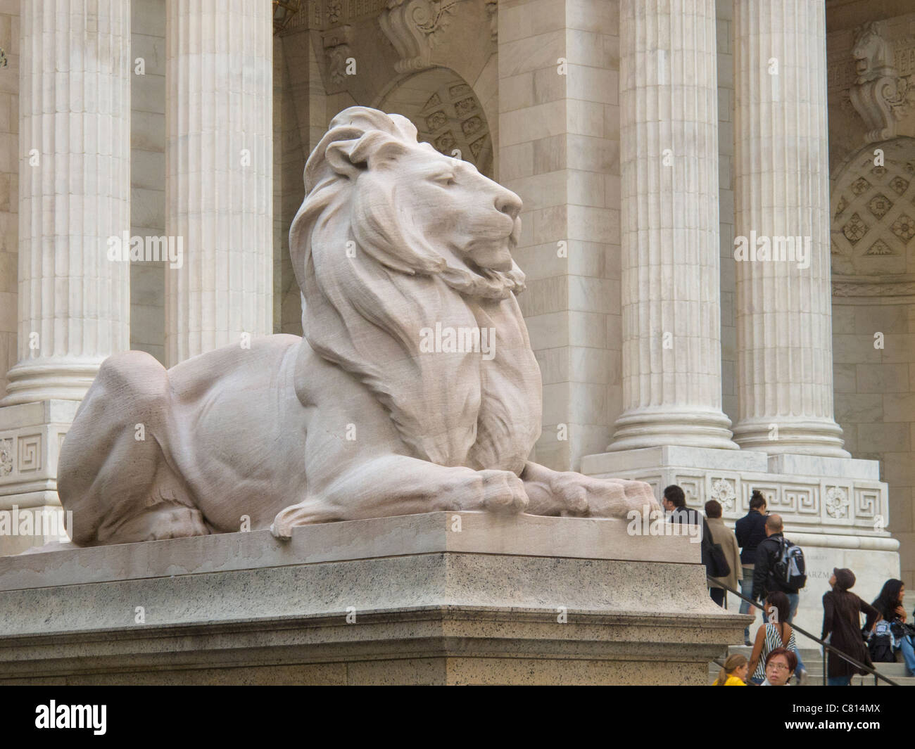 New York Public Library Lions Stock Photo - Alamy