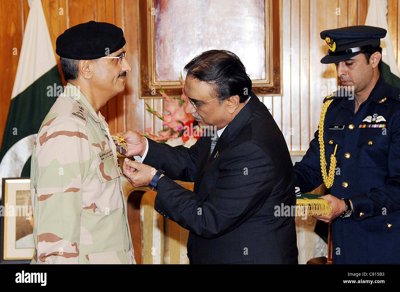 Prince lt gen staff khalid bin bandar bin abdul aziz al saud hi-res ...