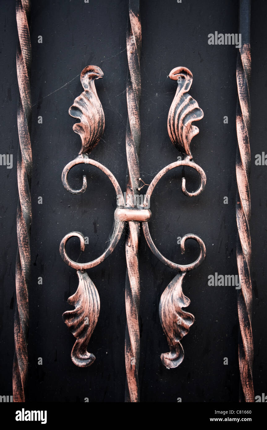 Metal ornament hi-res stock photography and images - Alamy