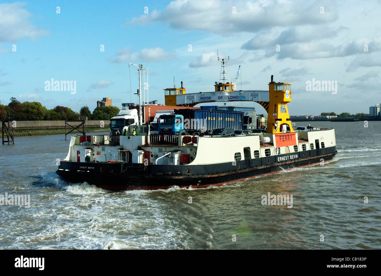Woolwich Ferry, River Thames, London Stock Photo - Alamy