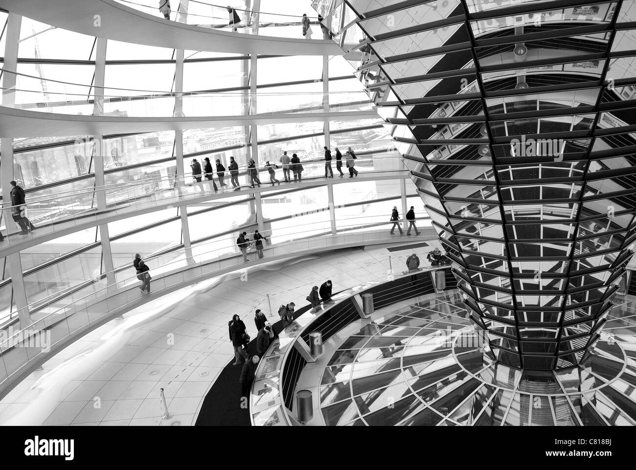Reichstag building berlin germany european Black and White Stock Photos ...