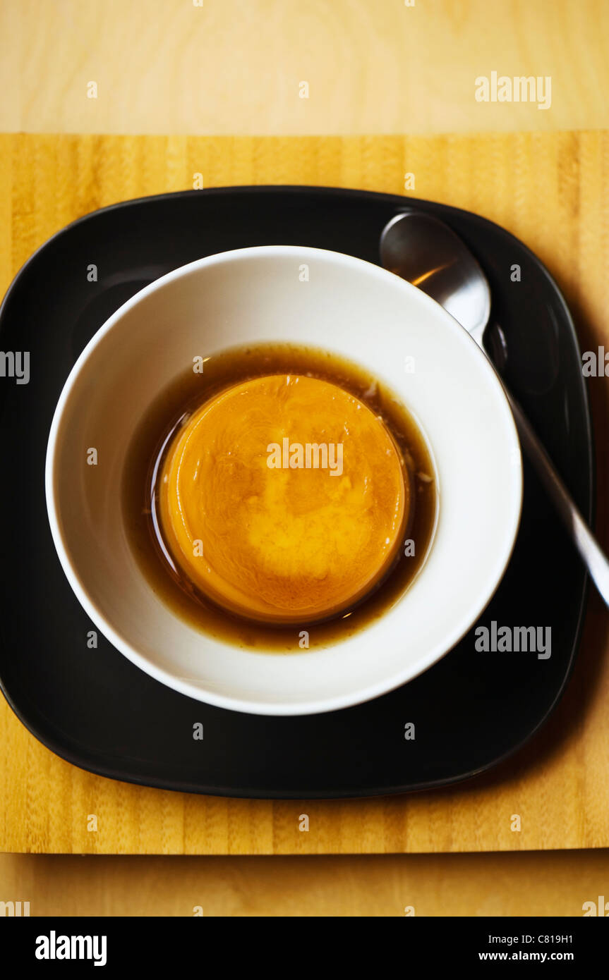Flan dessert hi-res stock photography and images - Alamy